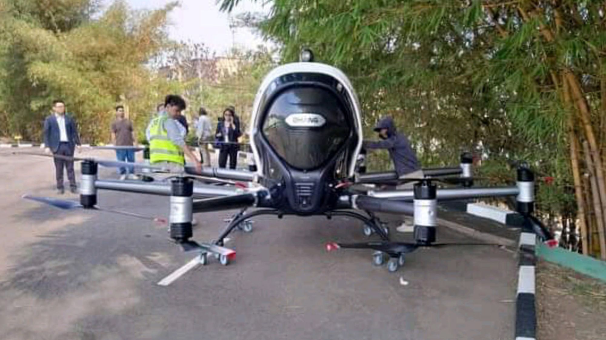 Le Rwanda dévoile les premiers drones taxis passagers en Afrique ...