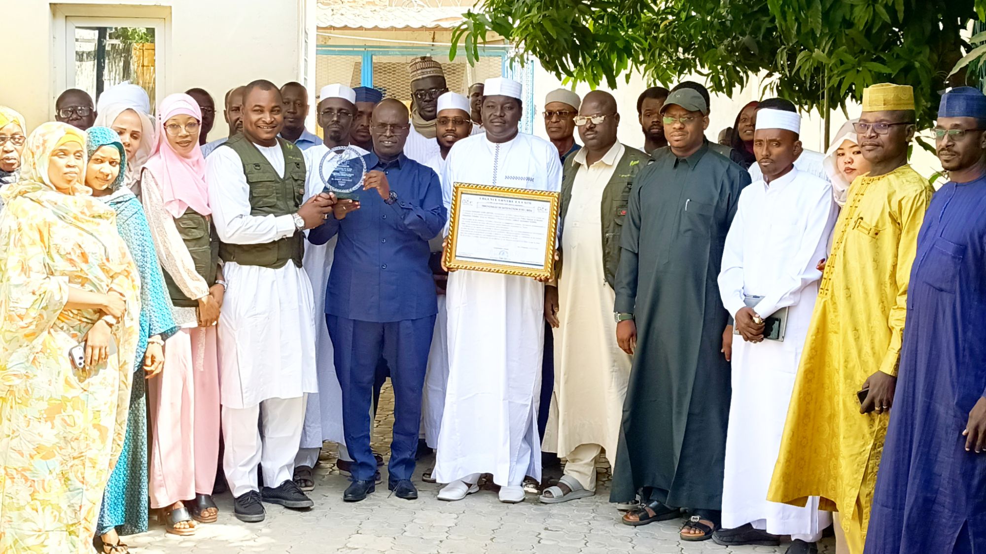 Humanitaire : l'ONG urgence contre la faim honore le Directeur de l ...